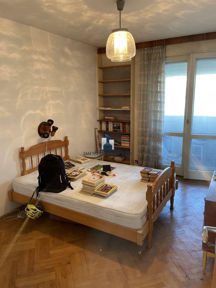 Vanzare Apartament 3 Camere Semidecomandat Berceni-Straduintei - Ocazii ...